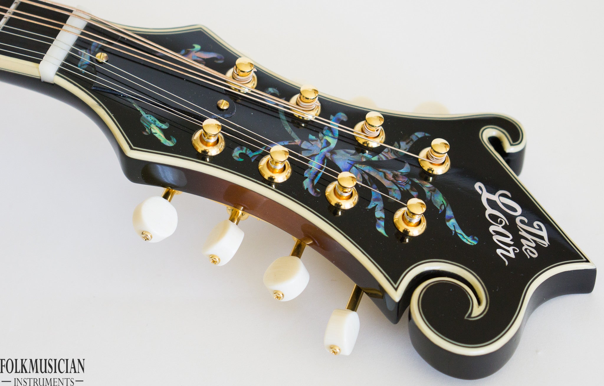 The Loar LM-700 Mandolin Performer - Folkmusician